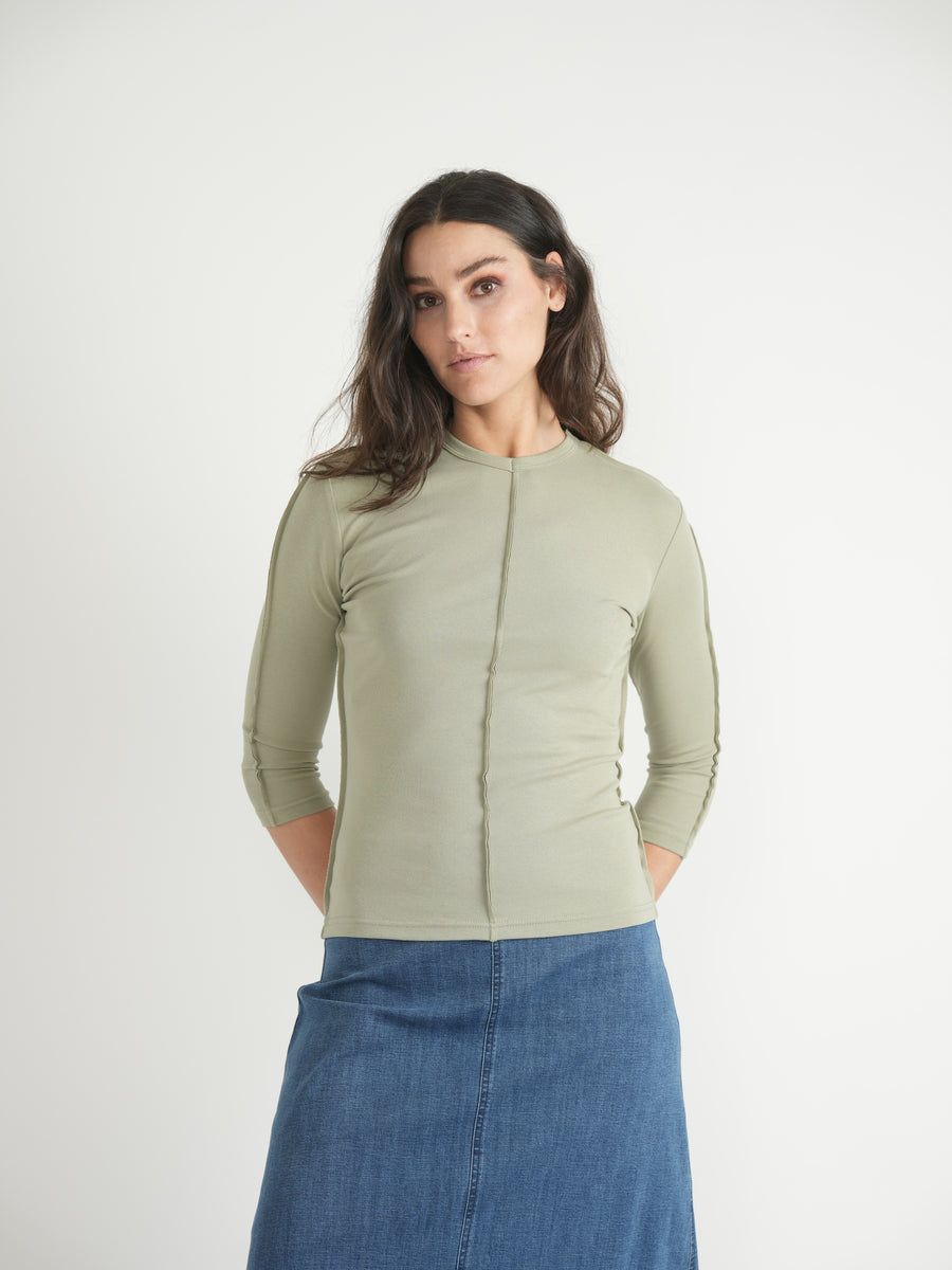 24/7 Vneck Pinched Seam Tee – Hats to Hose