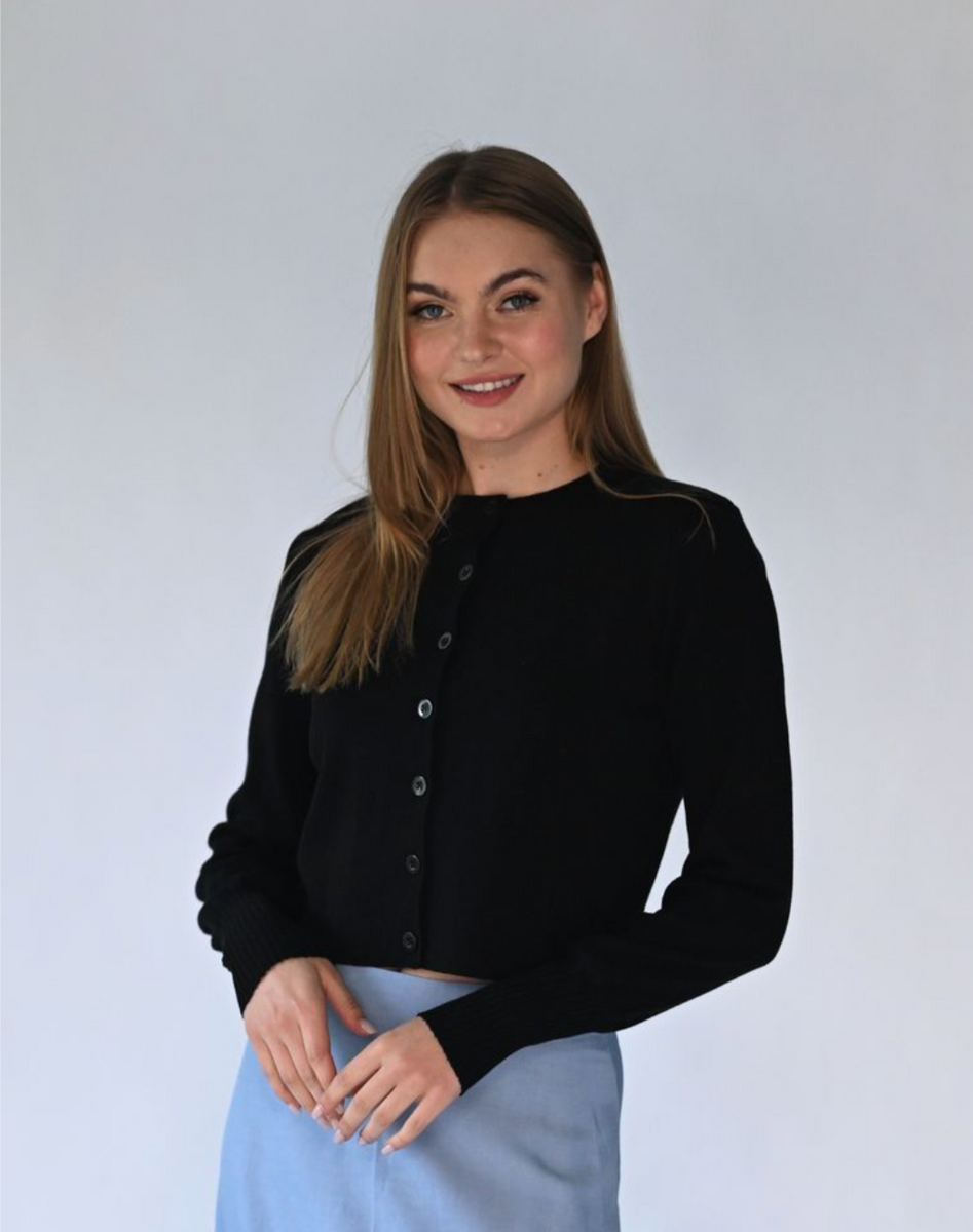 Maple Cliff Cropped Cardigan – Hats to Hose