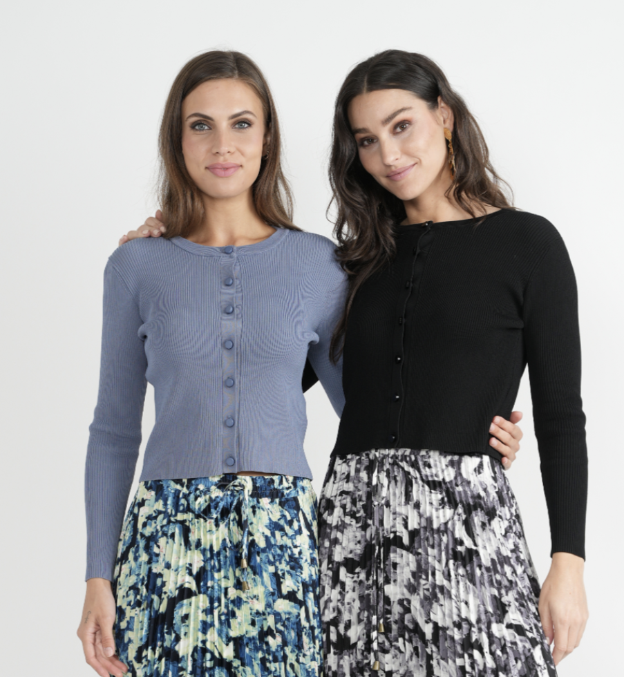 QEW Cropped Button Down Cardigan – Hats to Hose