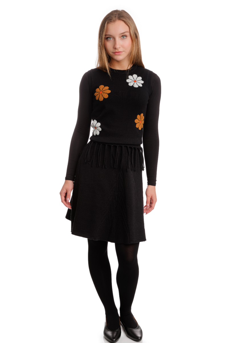 Donna Bella Floral Fringe Vest – Hats to Hose